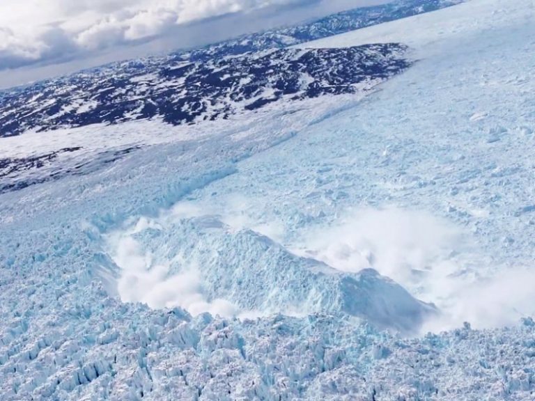 Glacial earthquakes in Greenland trace the history of polar cap mass ...
